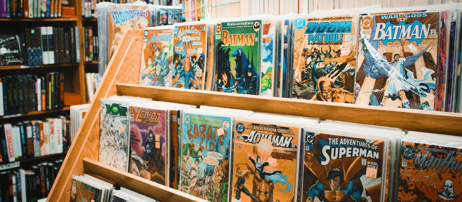 20 Useful Gifts for First Time Women Comic Con Attendees - Unique Gifter