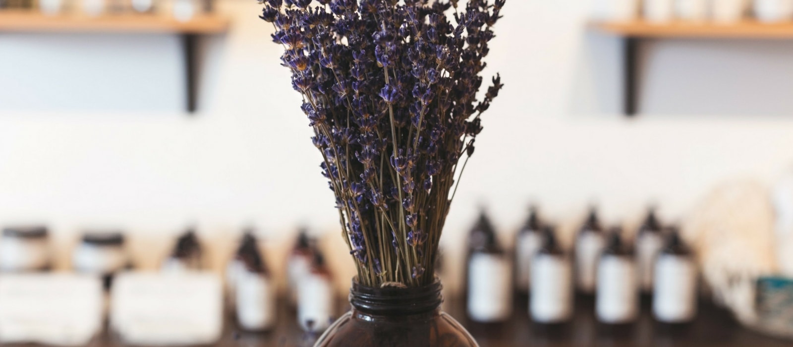 20 Gift Ideas for a Naturopath - Unique Gifter