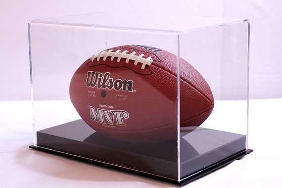 20 Gift Ideas for a Football Fan - Unique Gifter