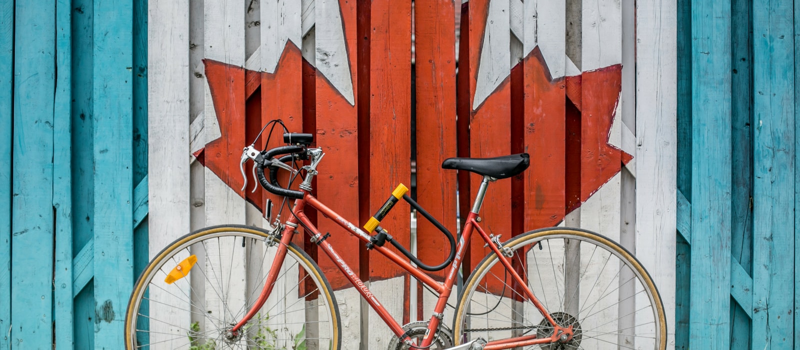 Gifts that are Truly Canadian - Unique Gifter