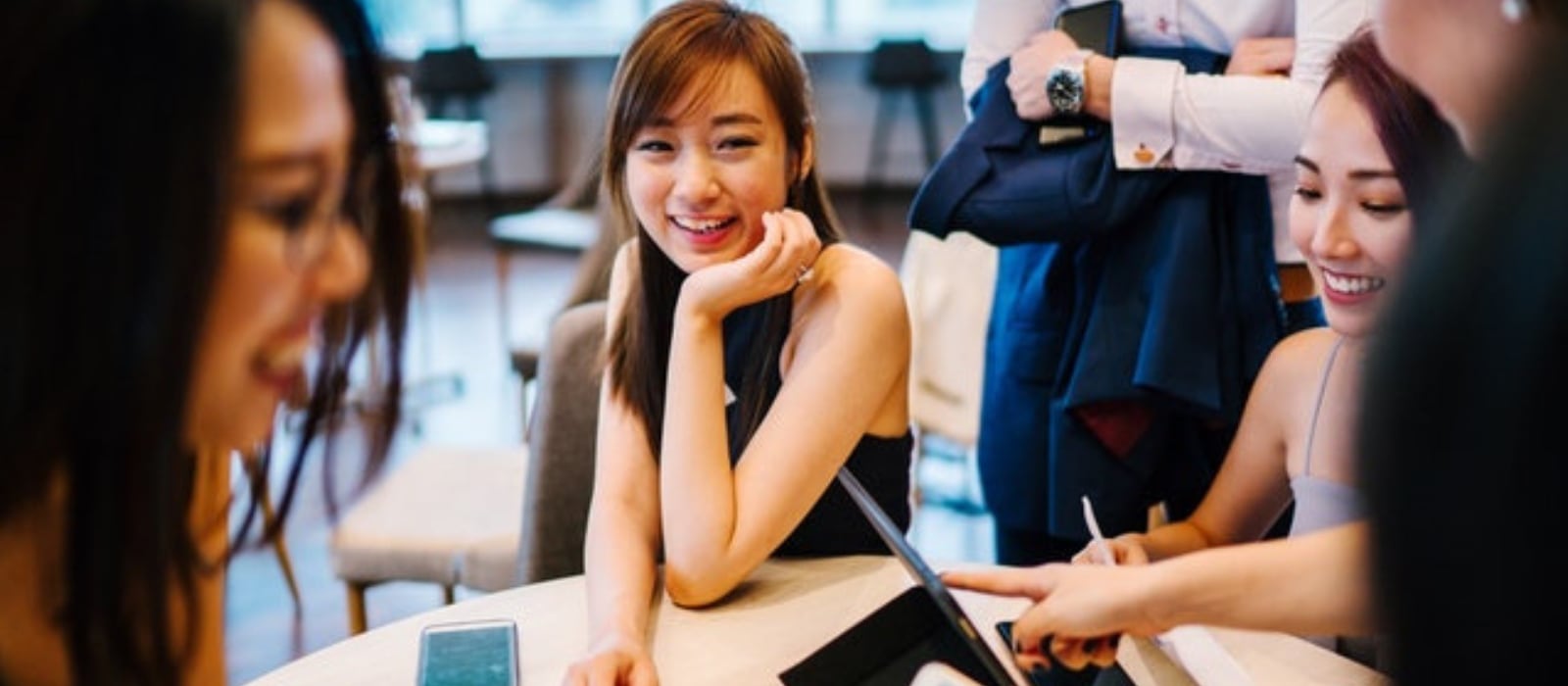 20 Welcome Gifts for Exchange Students - Unique Gifter