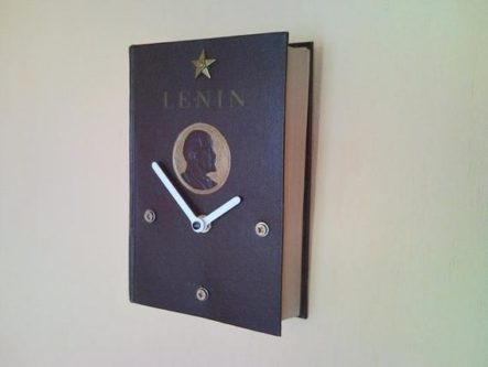 20 Gift Ideas for History Teachers - Unique Gifter