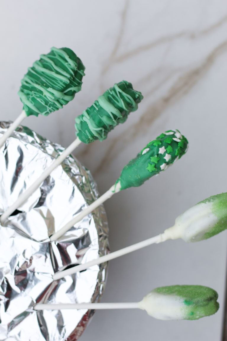 Delicious Green Oreo Pops - Unique Gifter