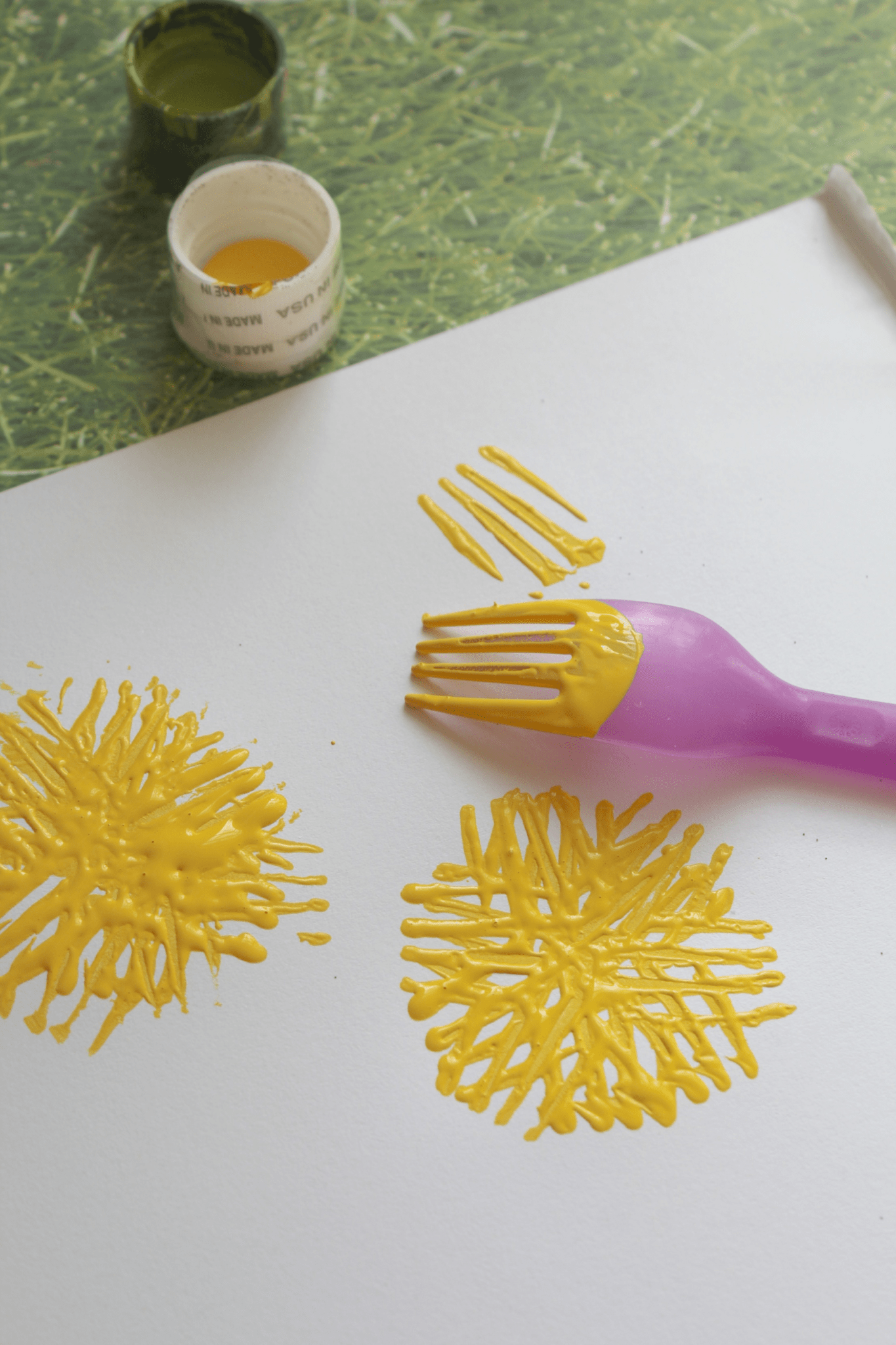 Fork Stamped Dandelions Craft - Unique Gifter