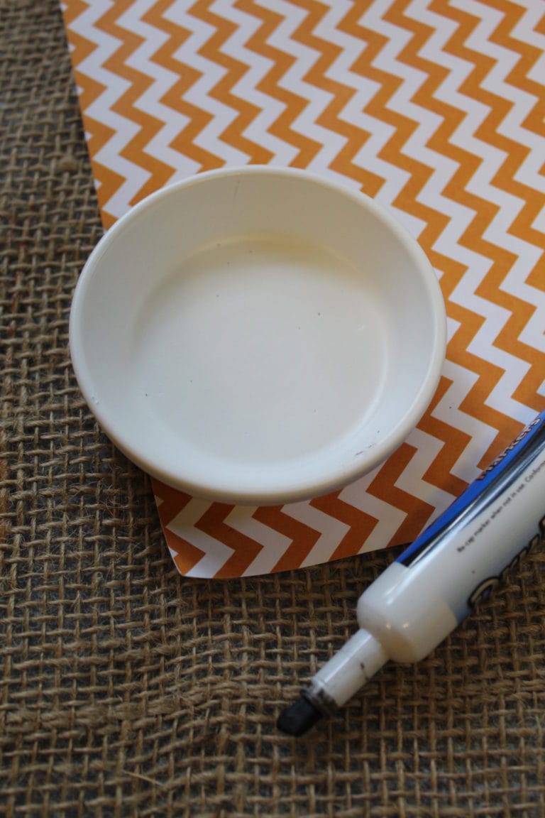 Easy & Adorable DIY Ghost Plate | Unique Gifter