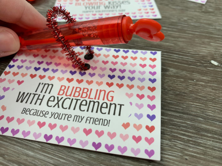 DIY Bubble Valentines - Unique Gifter
