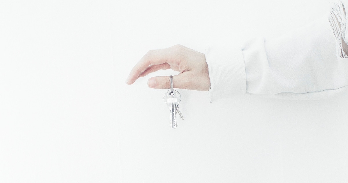 Best Welcome Gifts for Estate Agents (UK Realtors) - Unique Gifter