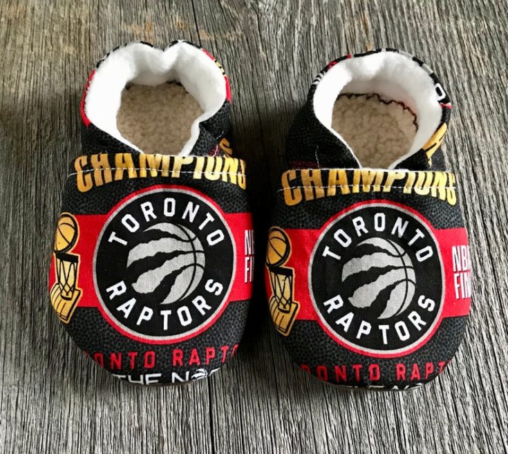Best Toronto Raptors Fan Gift Ideas - Unique Gifter