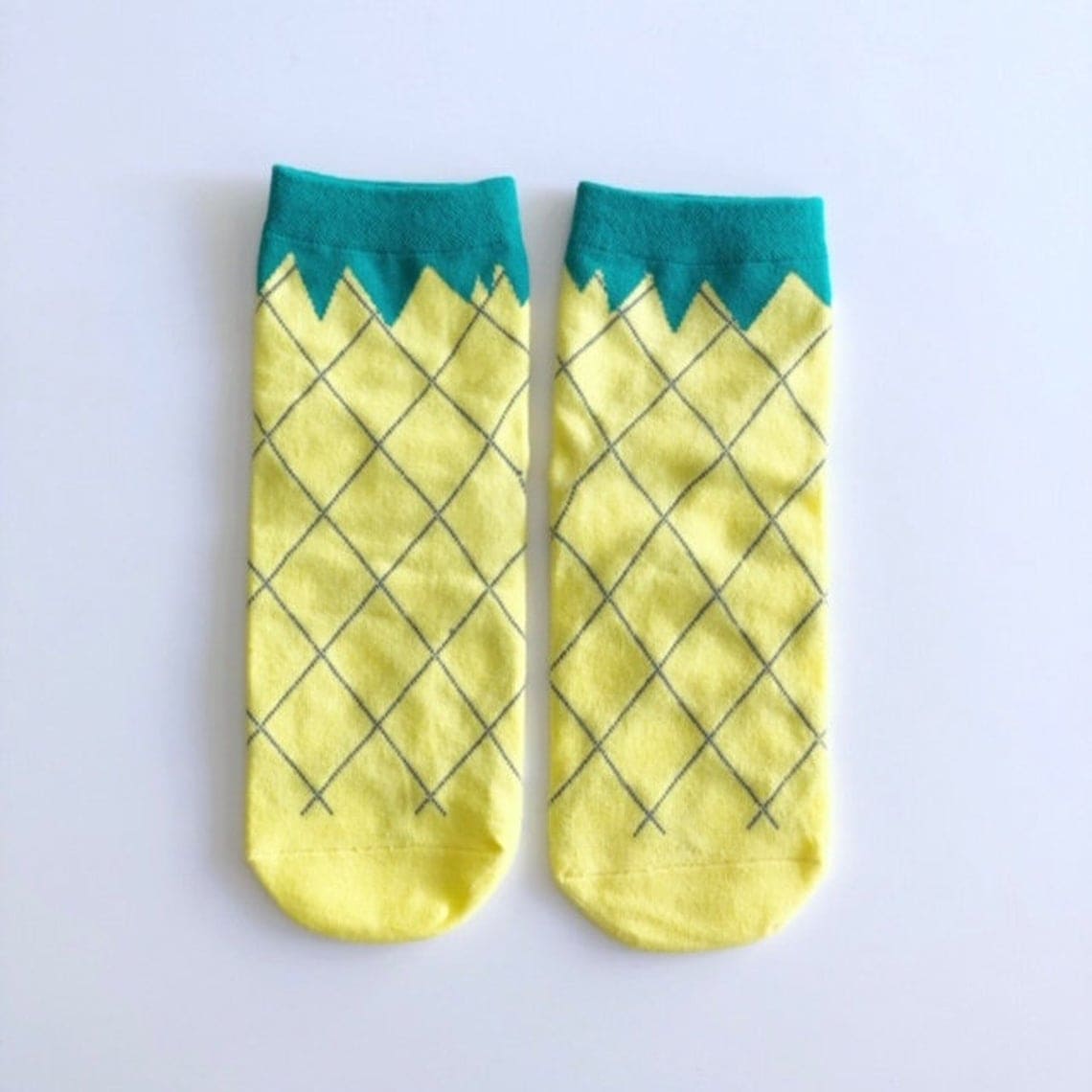 Best Pineapple Themed Gift Ideas - Unique Gifter