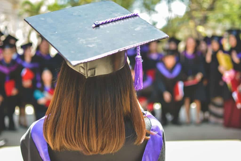 5 Unique Ways to Give Money for Graduation - Unique Gifter
