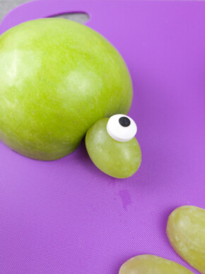 Healthy Sea Turtle Snack Idea for Kids - Unique Gifter
