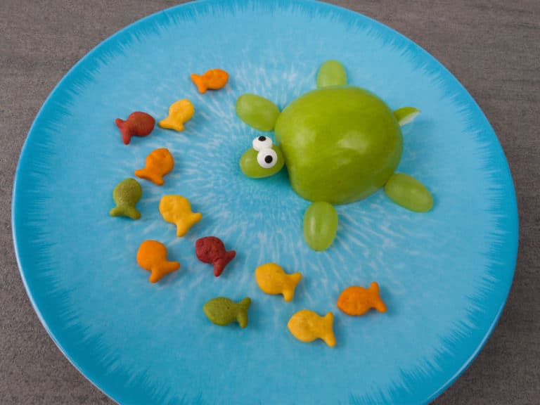 Healthy Sea Turtle Snack Idea for Kids - Unique Gifter