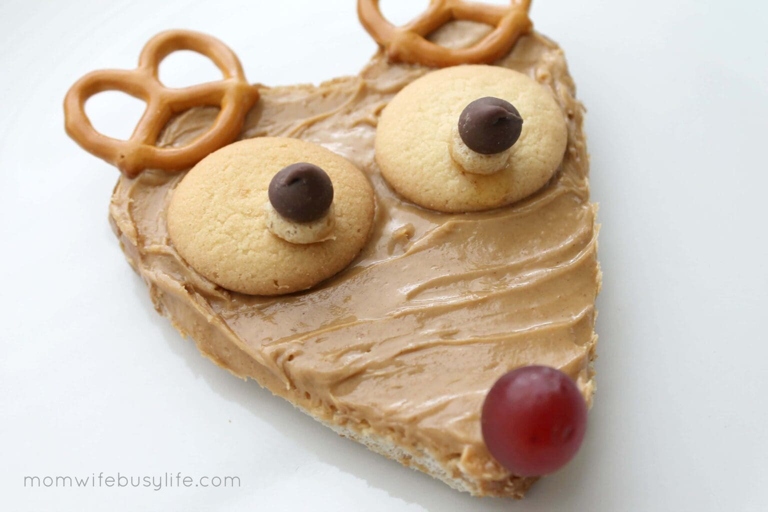 Fun Reindeer Themed Snacks & Treats for the Holidays - Unique Gifter