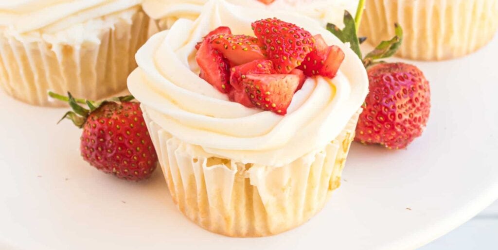 Cute & Creative Valentine's Day Cupcake Ideas - Unique Gifter