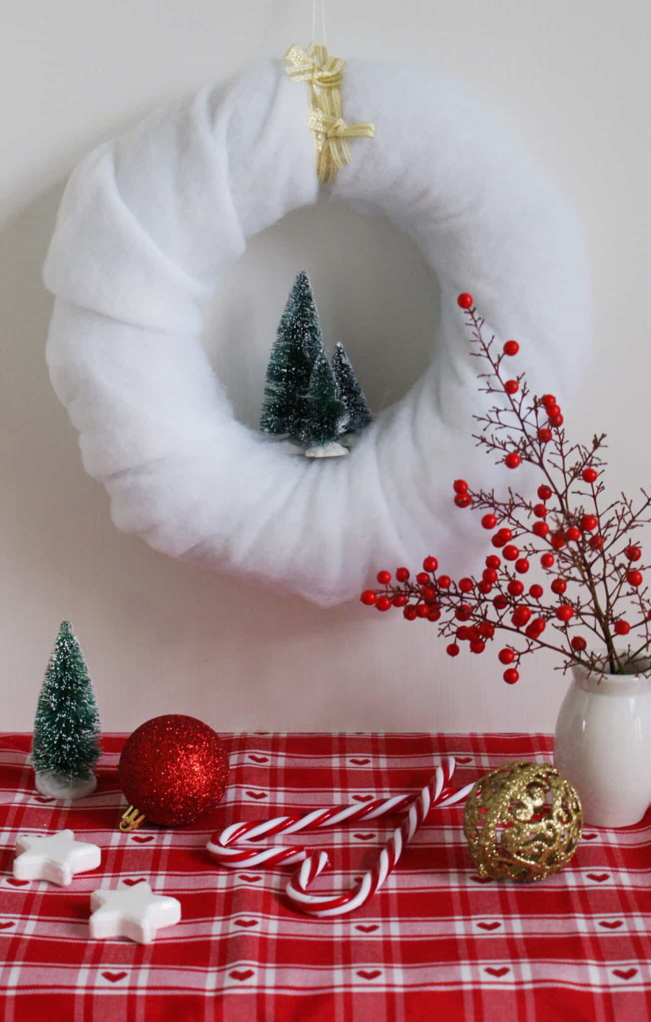 DIY Christmas Wreaths That Make Great Gifts - Unique Gifter