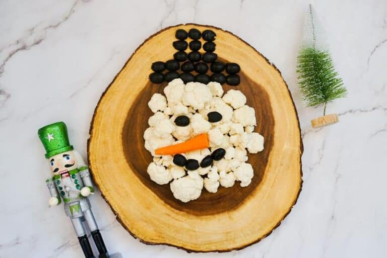 Snowman Veggie Tray - Unique Gifter