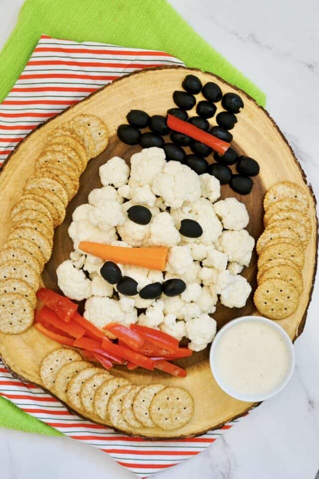 Snowman Veggie Tray - Unique Gifter