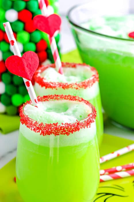 Grinch Inspired Drinks Everyone Can Enjoy This Christmas - Unique Gifter