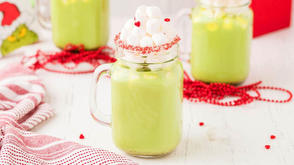 Grinch Inspired Drinks Everyone Can Enjoy This Christmas - Unique Gifter